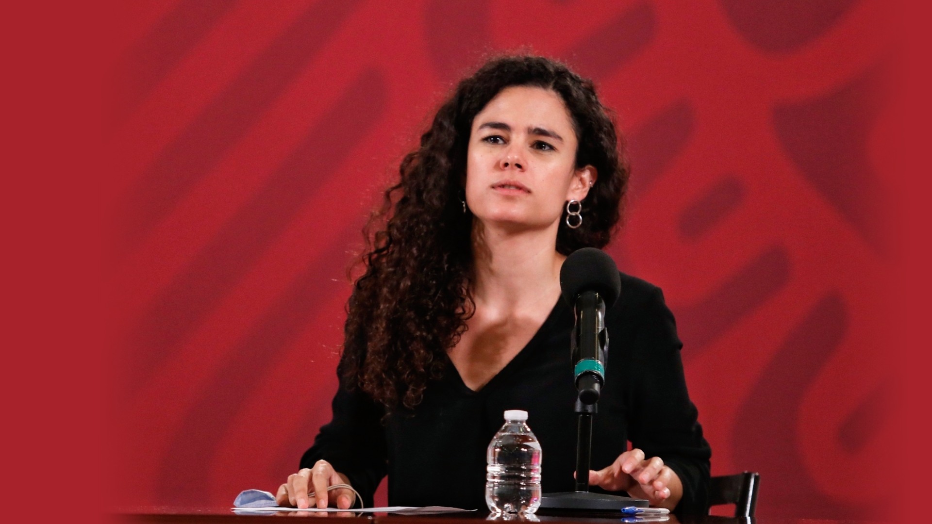 Luisa María Alcalde admite ser dueña de edificio en la Roma Sur