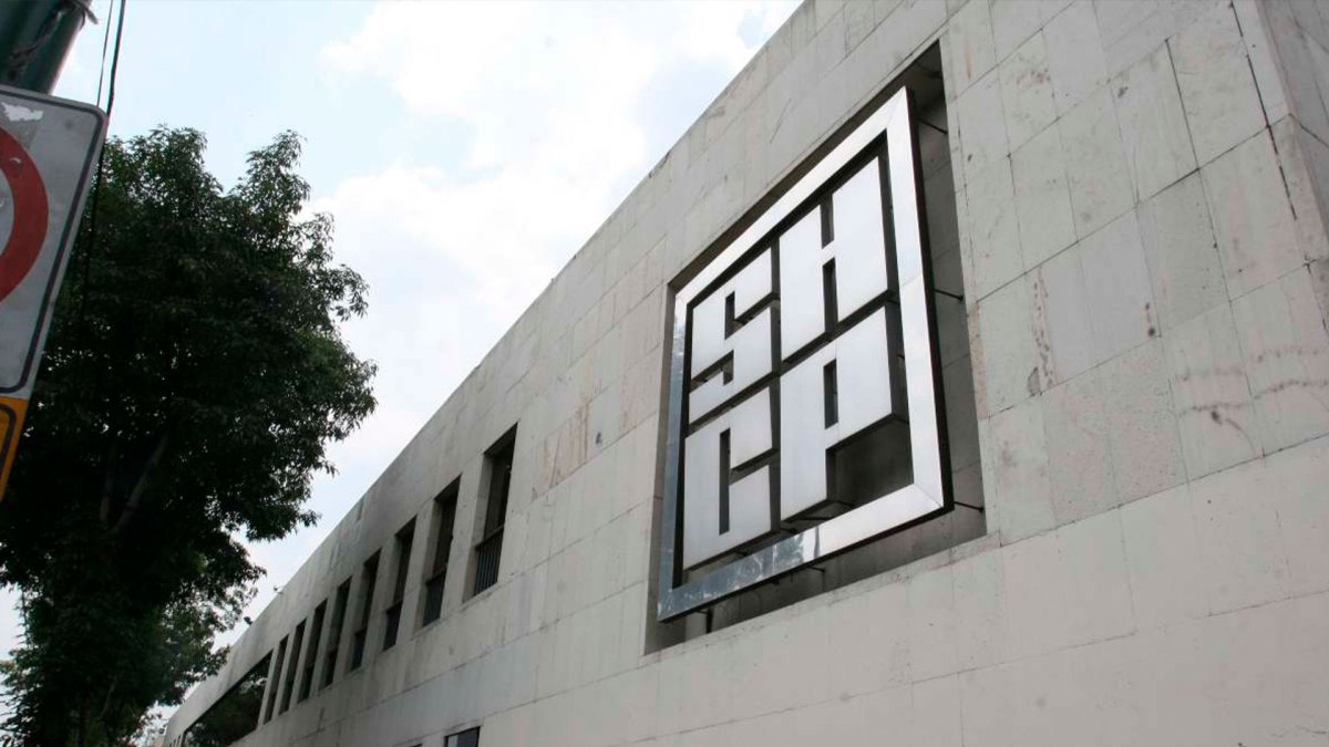 La SHCP reduce deuda externa en 894 millones de dólares – Fer Moctezuma